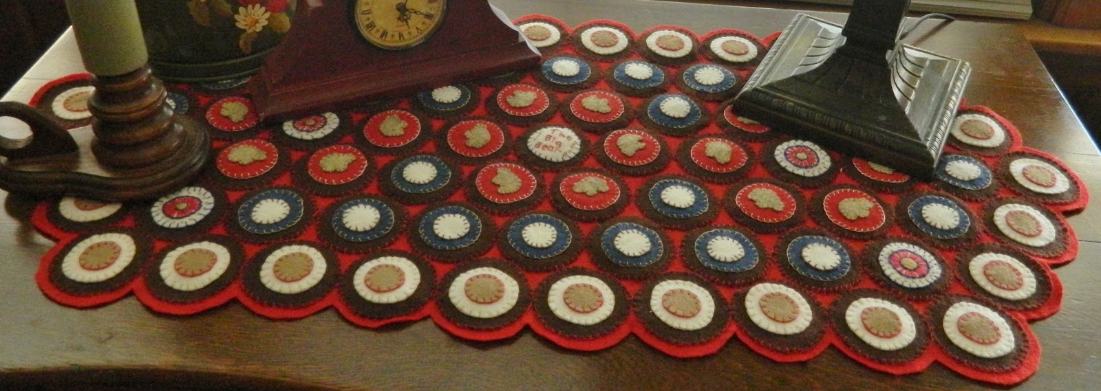 The Handmade Homemaker: Penny Rug Pattern