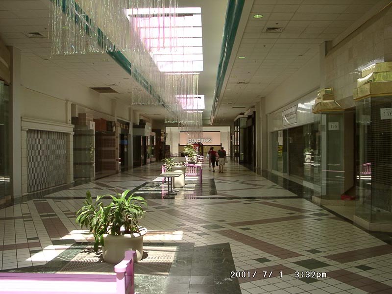 Sky City: Retail History: Clearwater Mall: Clearwater, FL