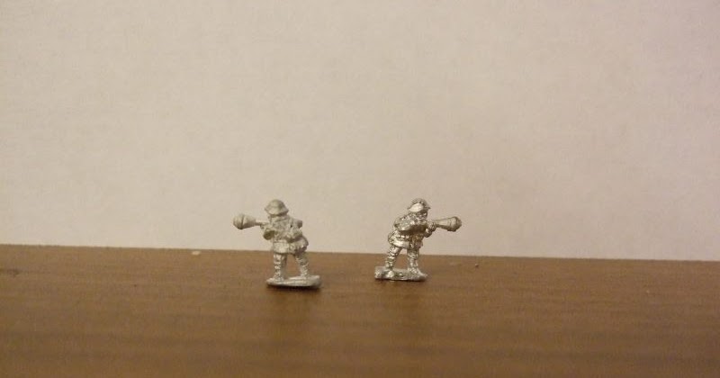10mm Wargaming: German Infantry with Anti-tank Weapons from Lancer ...