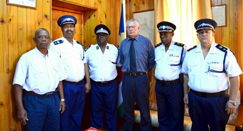 Seychelles Voice: SEYCHELLES POLICE FORCE DISAPPOINTED; FOREIGNER ...