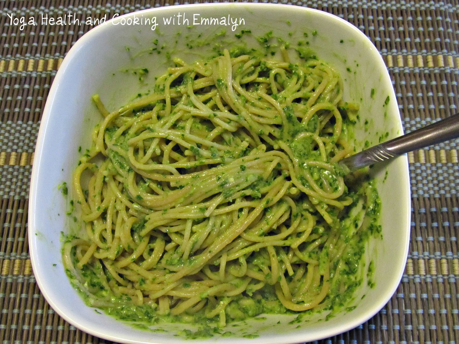 Yoga, Health, and Cooking with Emmalyn: Avocado Kale Alfredo Pasta