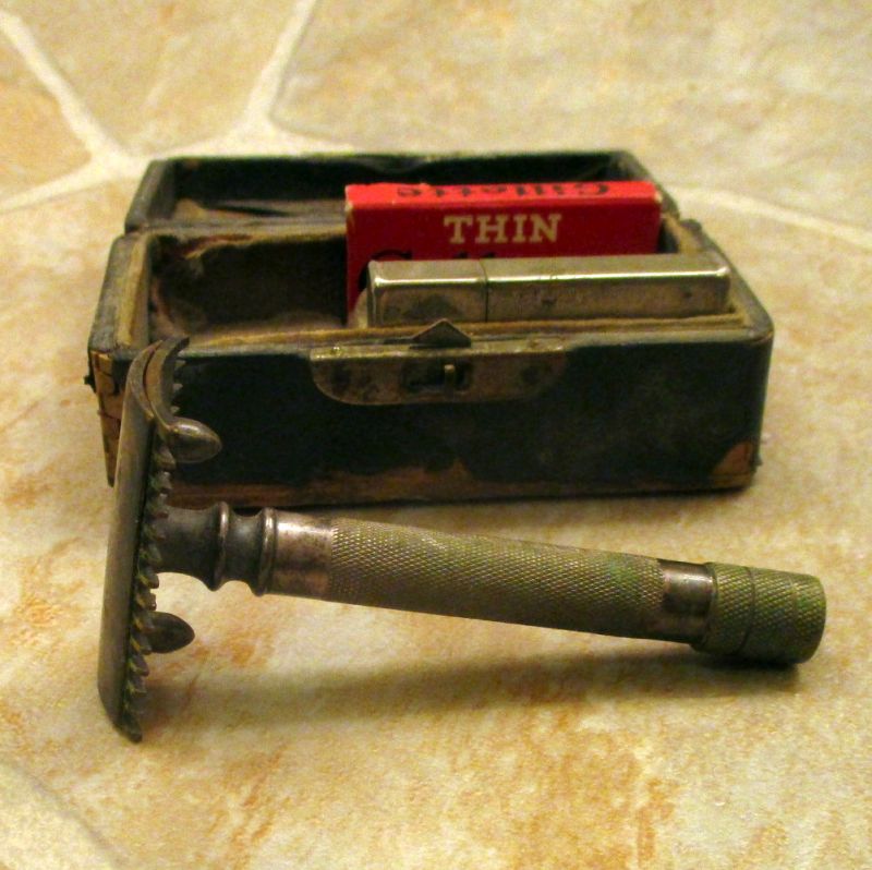 Jayaruh Shaving: 1905 Gillette Double Ring