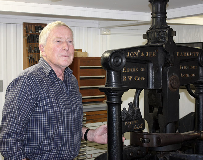 The Imaginary Museum: Tara McLeod: 8 Poems by New Zealand Poets (2019)