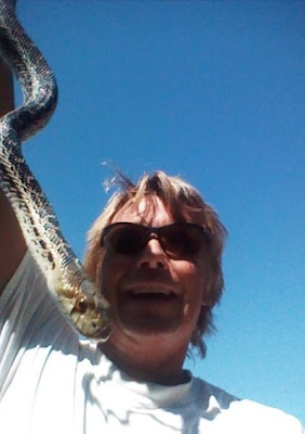 Favorite Hunks & Other Things: Slither