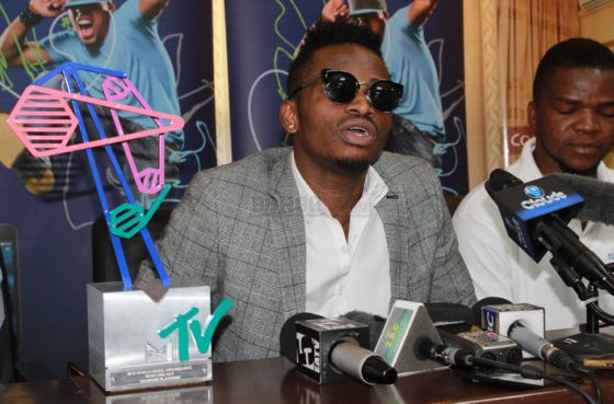 Picha: Diamond awashukuru watanzania kwa ushindi wa tuzo ya MTV MAMA ...