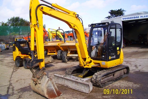 Mini Excavatoare JCB 8052 Second Hand 2006 18.500 Euro