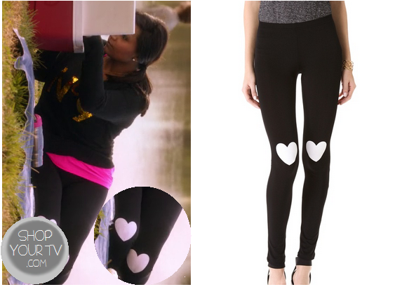 The Mindy Project: Season 1 Episode 22 Mindy's Black Heart Knee ...