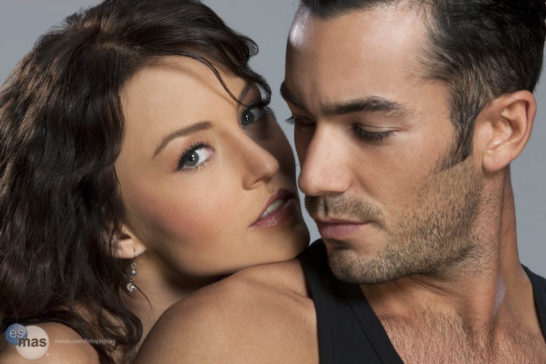 Angelique Boyer & Aarón Díaz: Teresa promoshoots | Billboard-latinovela