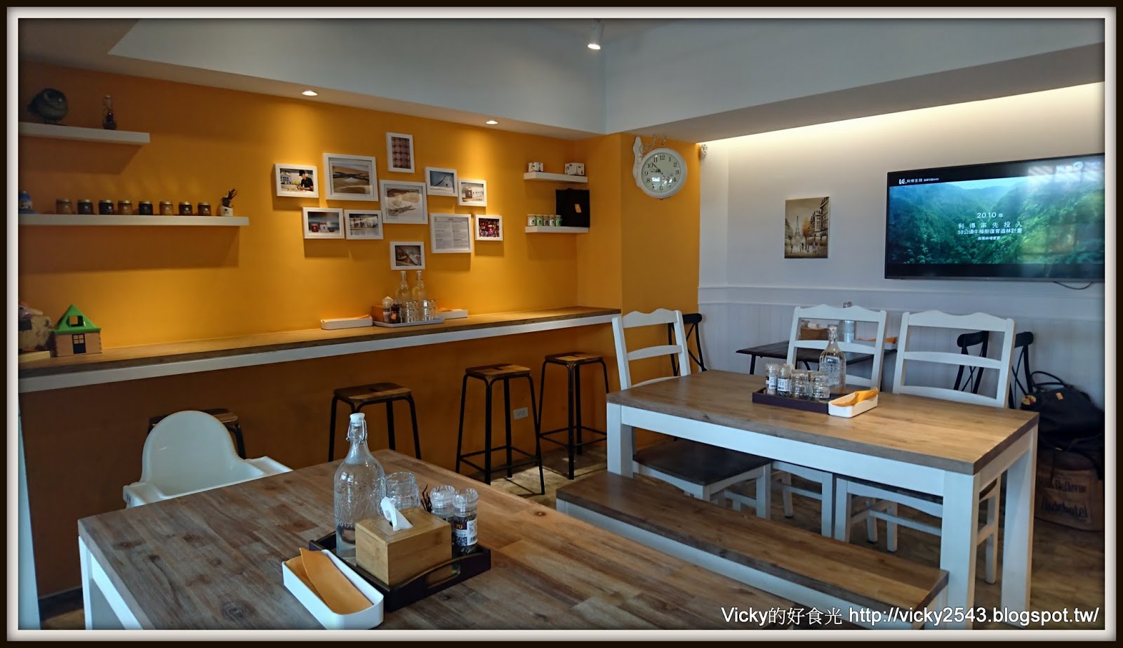 Vicky的好食光: [食記]台北石牌&天母。察爾斯廚房 Charles' Kitchen 早午餐，行義路上的咖啡廳