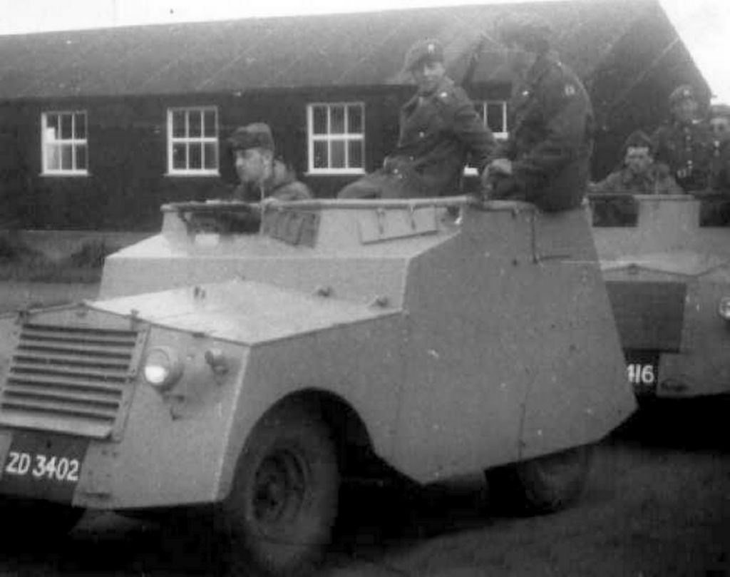 Panzerserra Bunker- Military Scale Models in 1/35 scale: Beaverette Mk ...