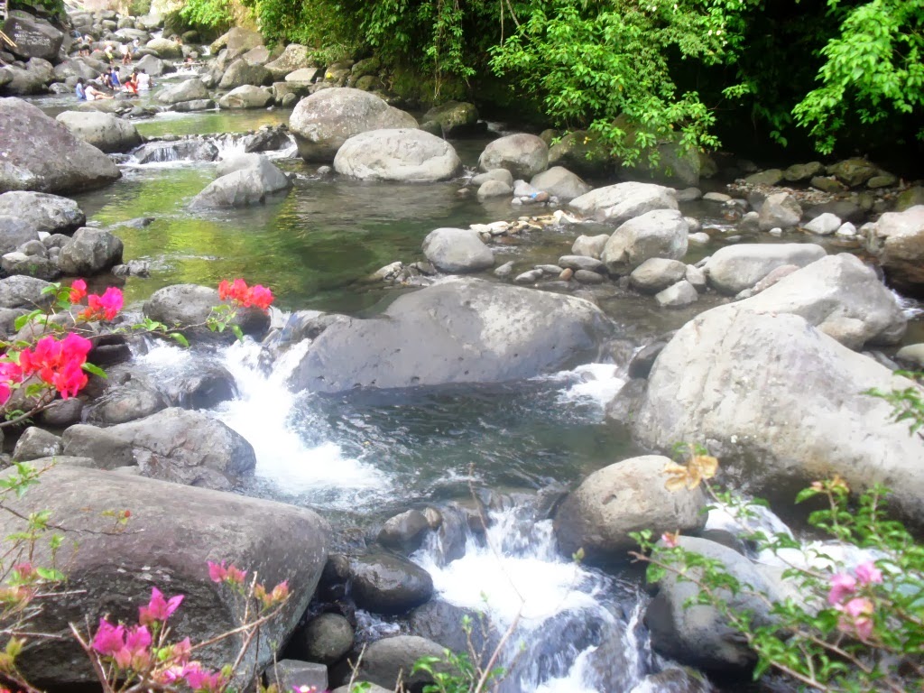 Crys Savory Lifestyle: Pandanon Valley Resort in Murcia City