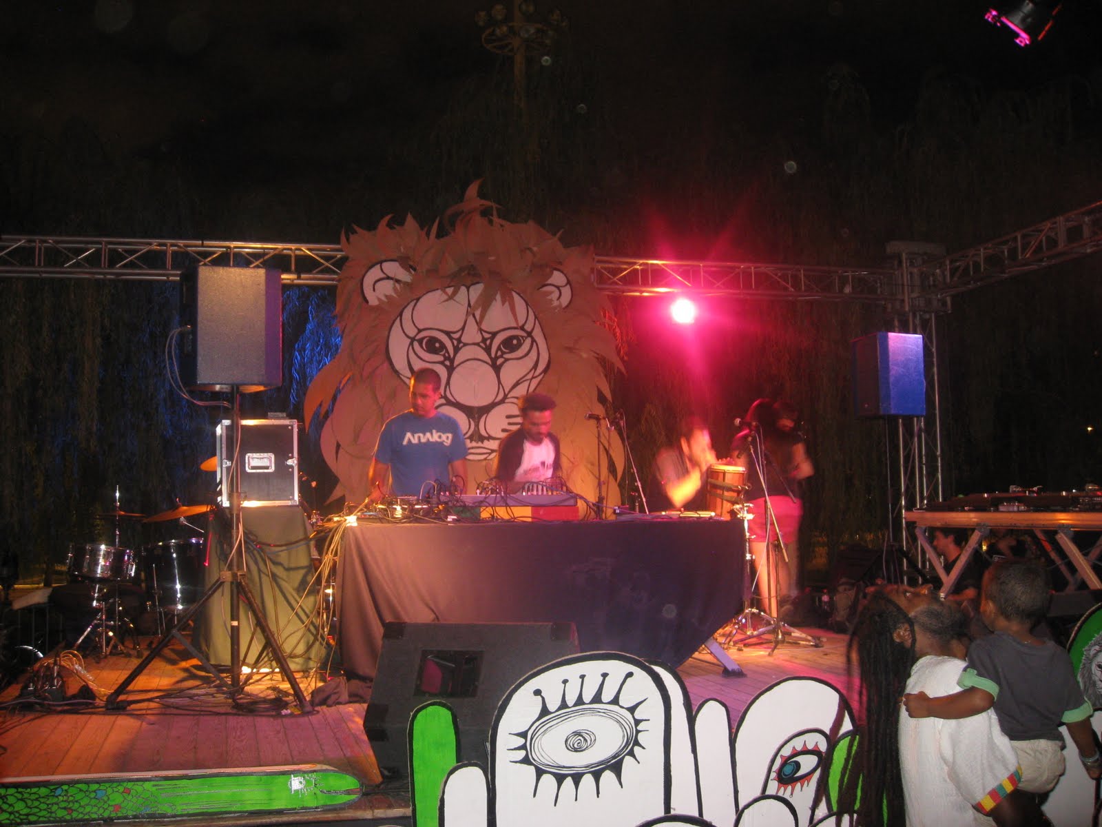 acolostico se escribe con erre: Fun Dub '11