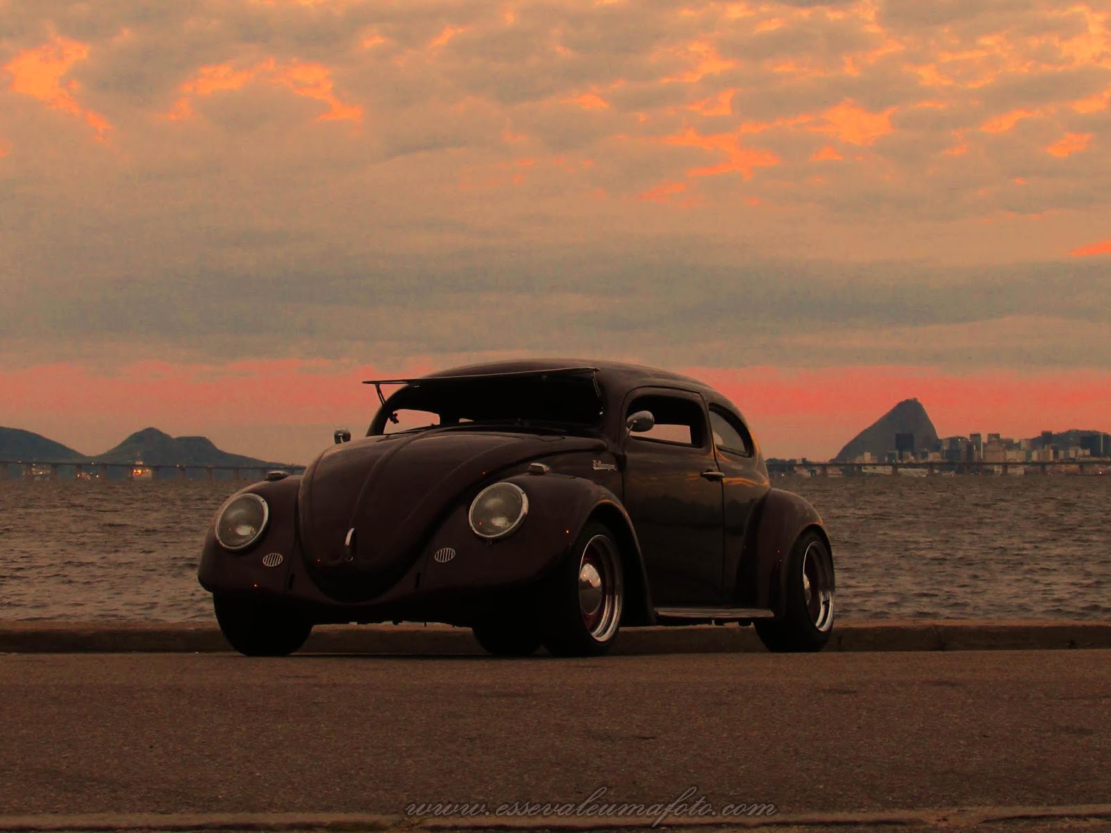 Registros Automotivos do Cotidiano: Revisitando: VW Fusca "Cal Look"