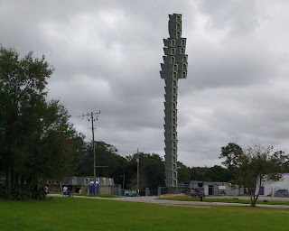 New Jax Witty: Cell Towers That Look Like Giant Trees Look Like Cell ...