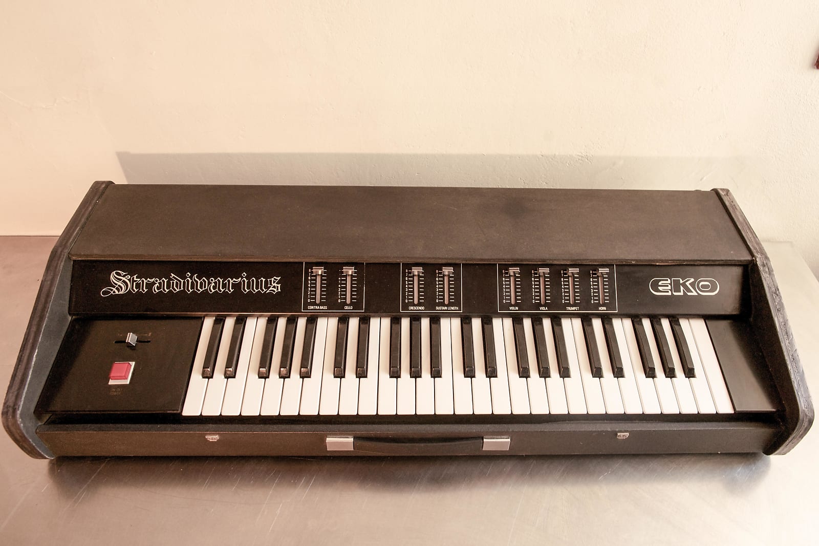 MATRIXSYNTH: Eko Stradivarius Analog String Machine