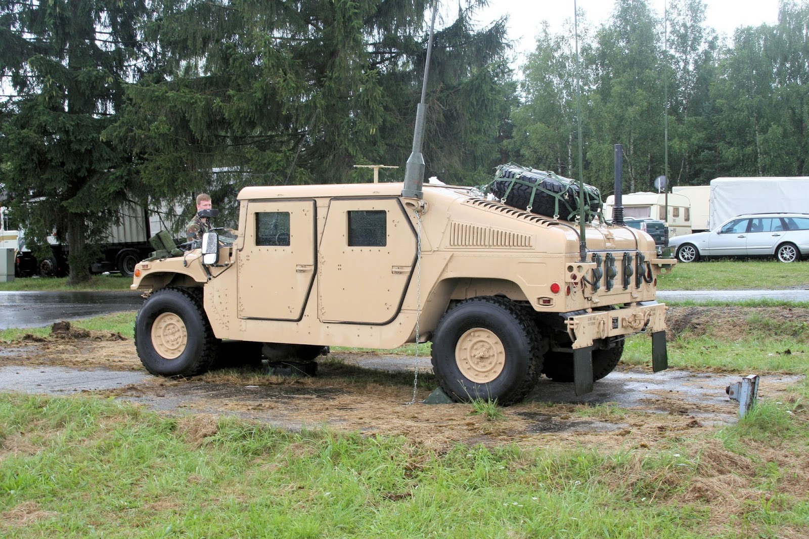 MODELISMO EM ESCALA E AFINS: M1145 FAC HMMWV