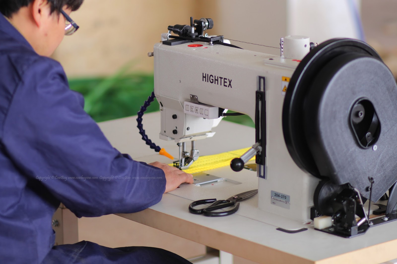 Machine à coudre industrielle - matières lourdes: 204-370 Machine à ...