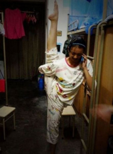 Sensational “Super Splits” Make an Internet Splash (36 pics)