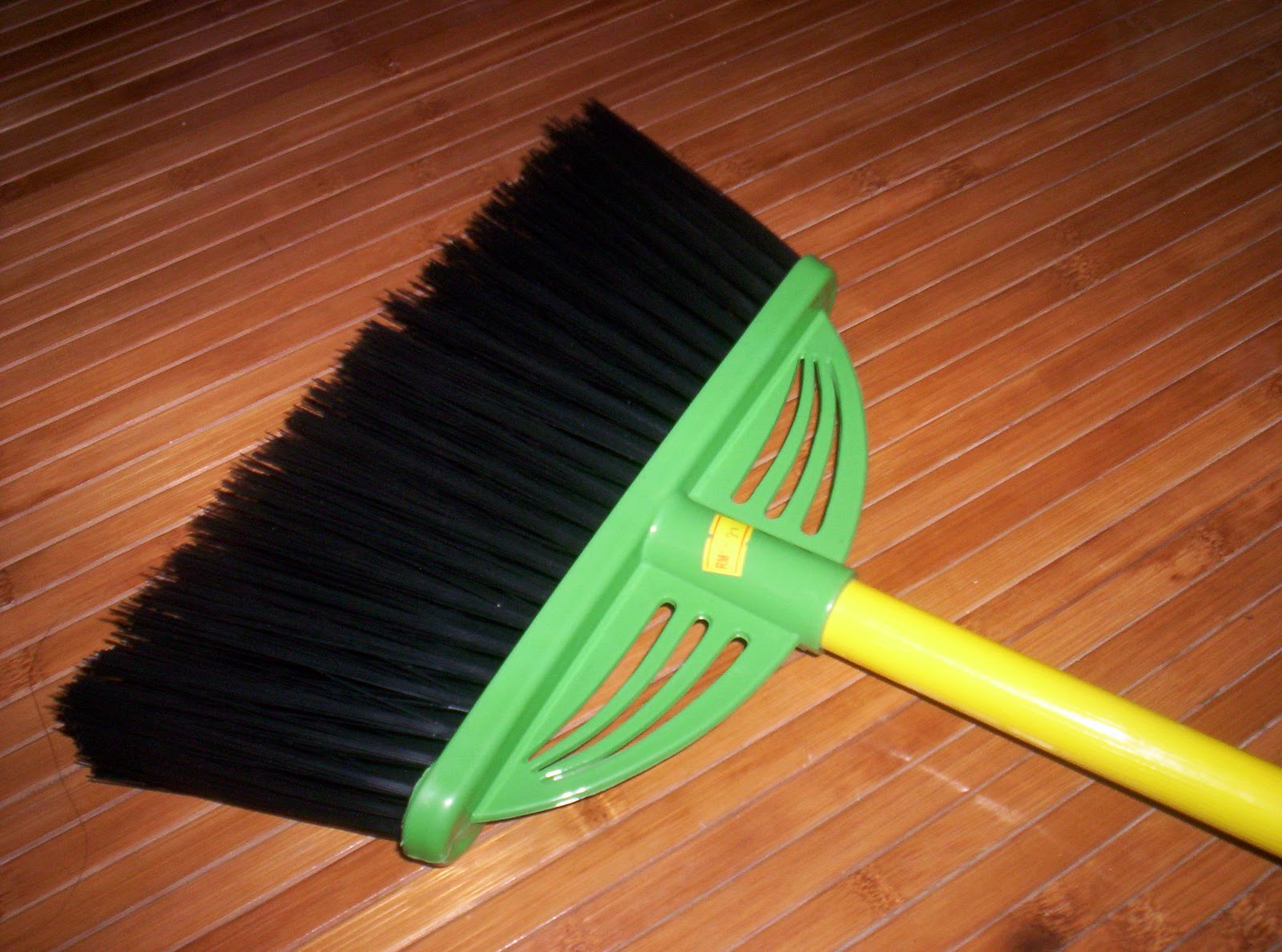 HUSSIN MAMAT eHARDWARE: PENYAPU PLASTIK