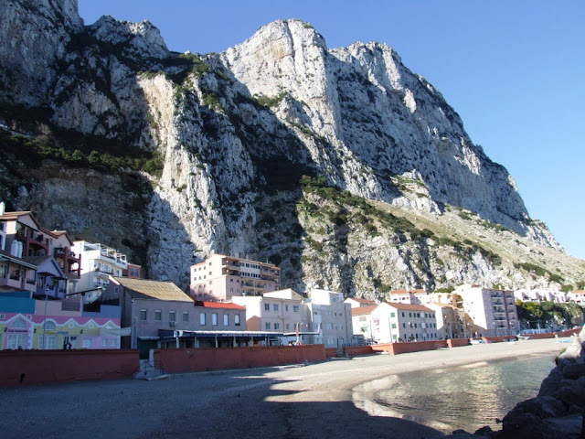 Dreamtime Sail: Gibraltar - Winter wanderings and tracking the Vendee Globe