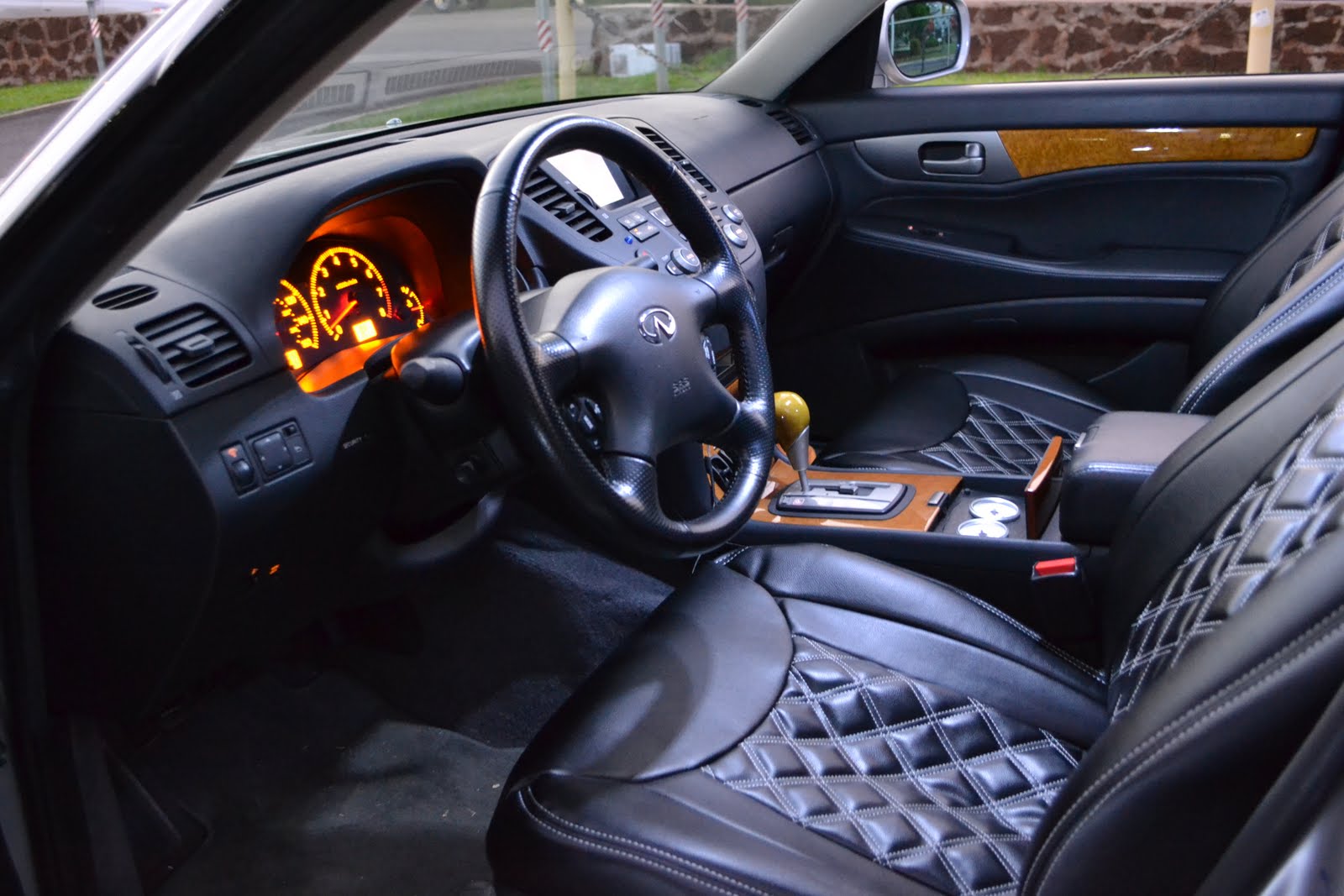 Y34 Nissan Gloria: Nissan M45-Gloria VIP