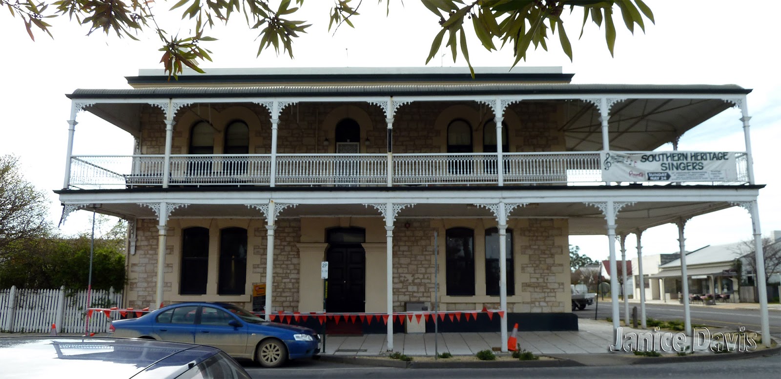 thoughts & happenings: Casterton, Victoria as we pased through.