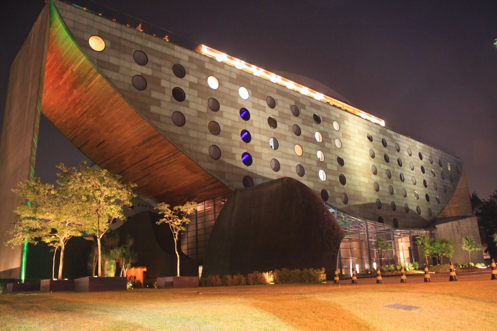 CDA Arquitetura Contemporânea: Hotel Unique