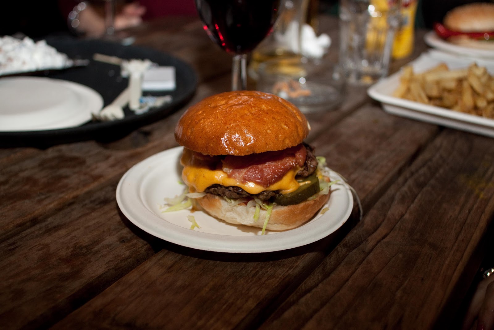 Burger Me! A London Burger Blog: What Burger Would a Poker Player Eat?