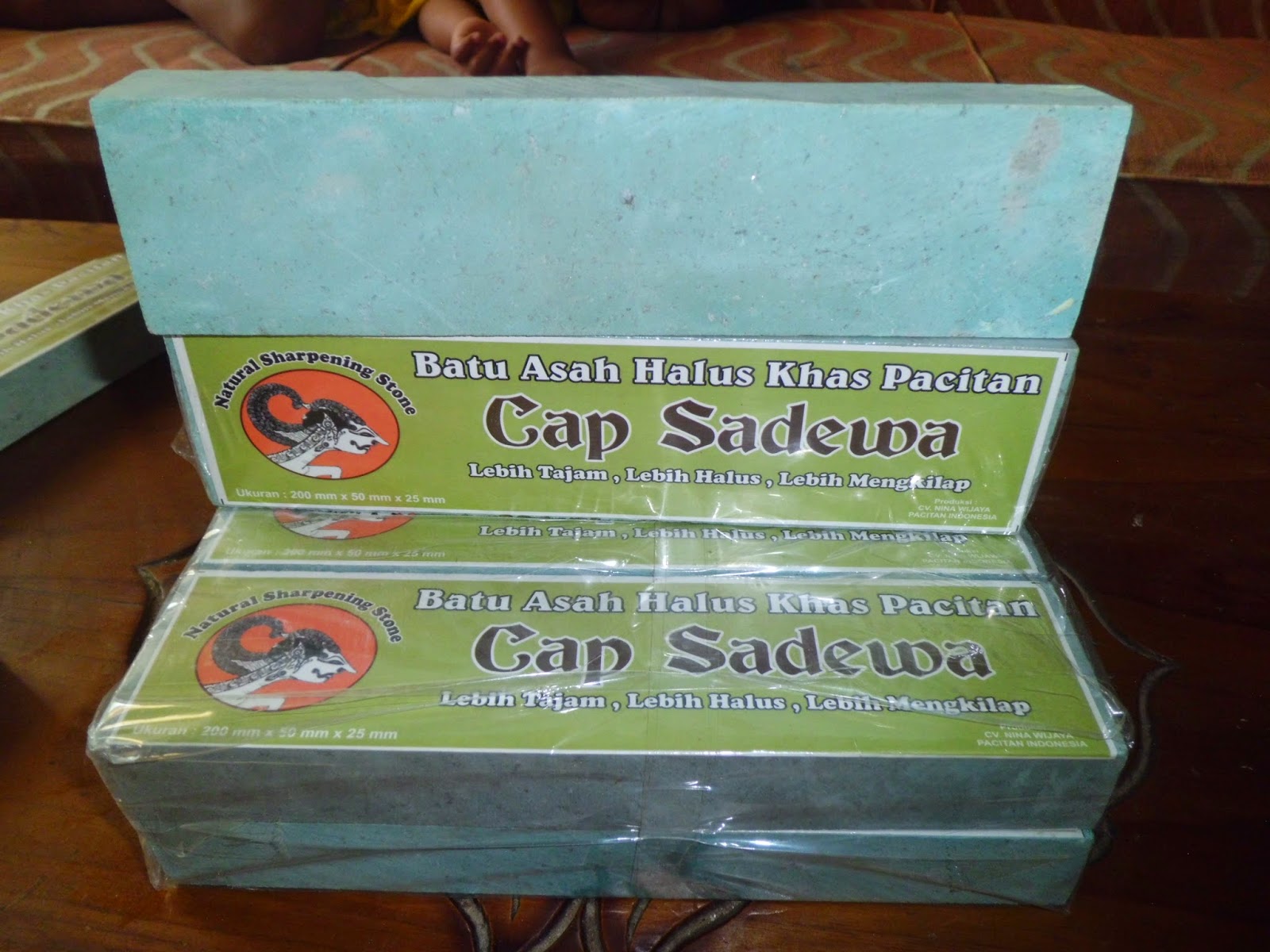 batu asah khas pacitan : batu asah khas pacitan