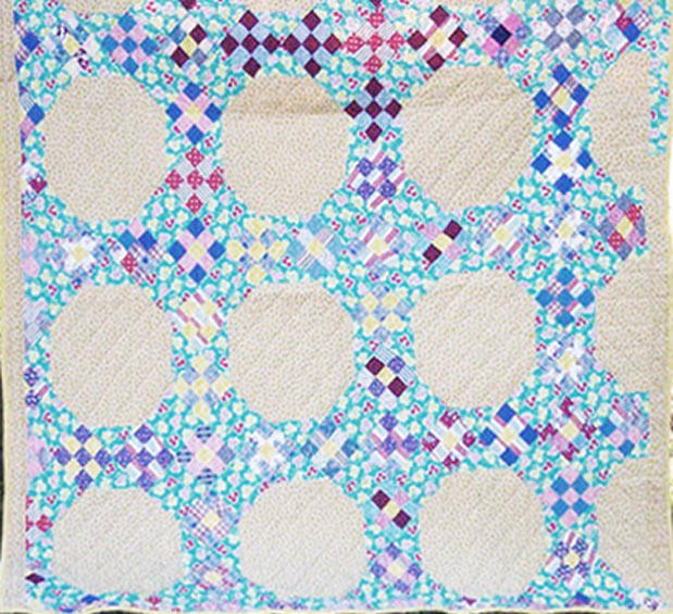 Cloud of Quilt Patterns: Two Block Quilts: Snowballs Plus