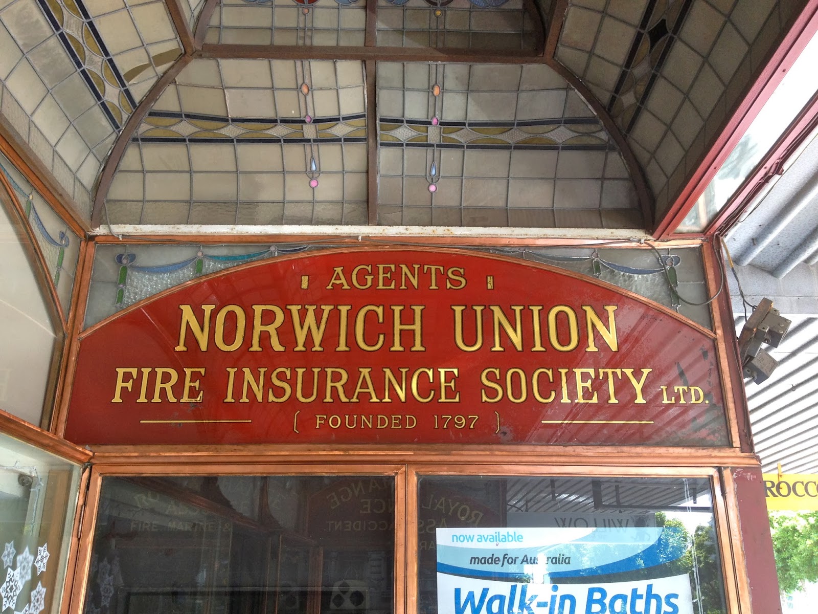 Finding the radio book: A big collection of Melbourne ghost signs ...