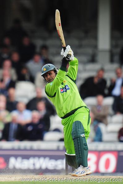 Pakistan Cricketer Abdul Razzaq ~ world Cricket
