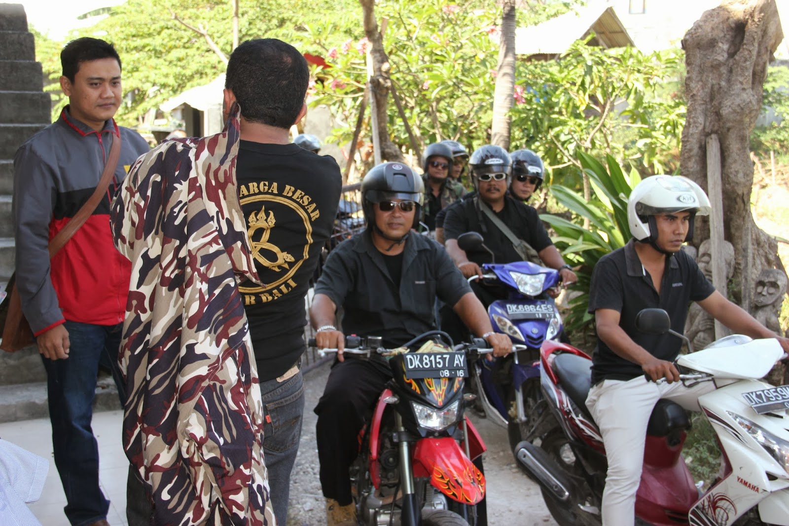 KORLAP LEGIAN: FOTO HUT LASKAR BALI KE 12