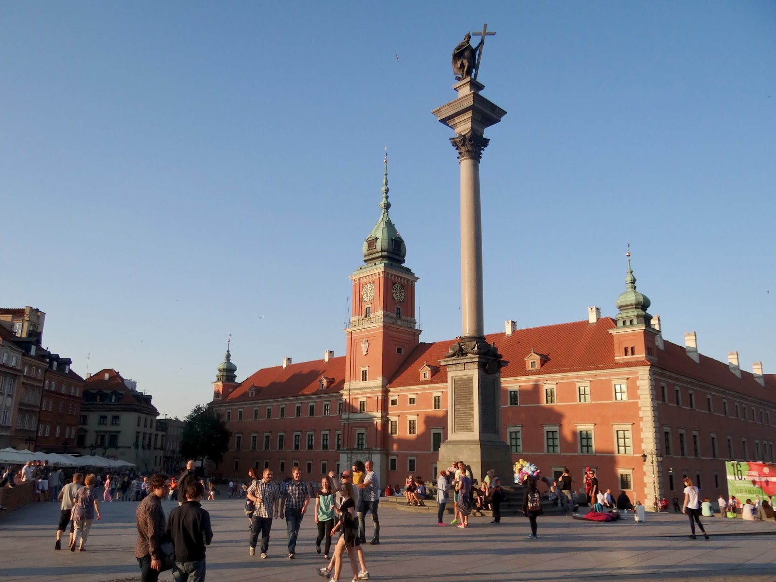 What to do and Where to Stay in Warsaw | A Day In Warsaw, Poland - The ...