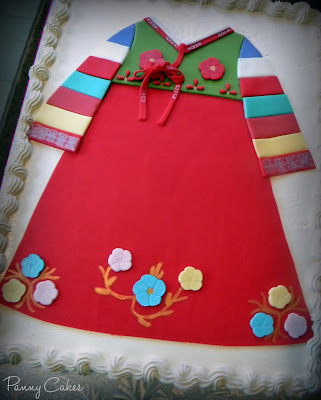 Panny Cakes: Korean Dress (Hanbok) Cake