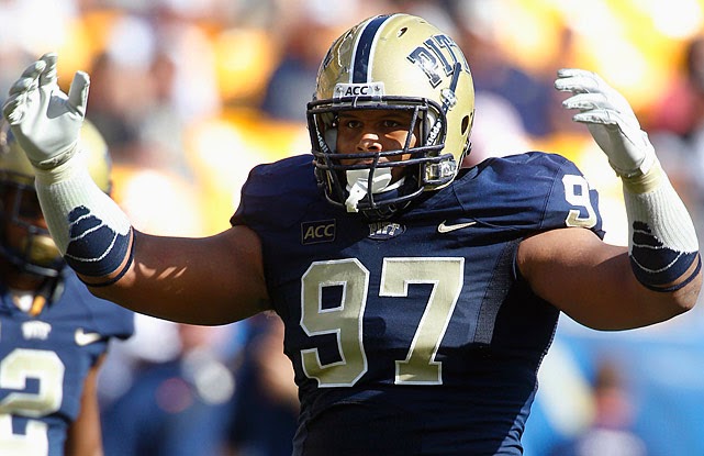 NFL mock draft labels Aaron Donald as Patriots' 1st pick