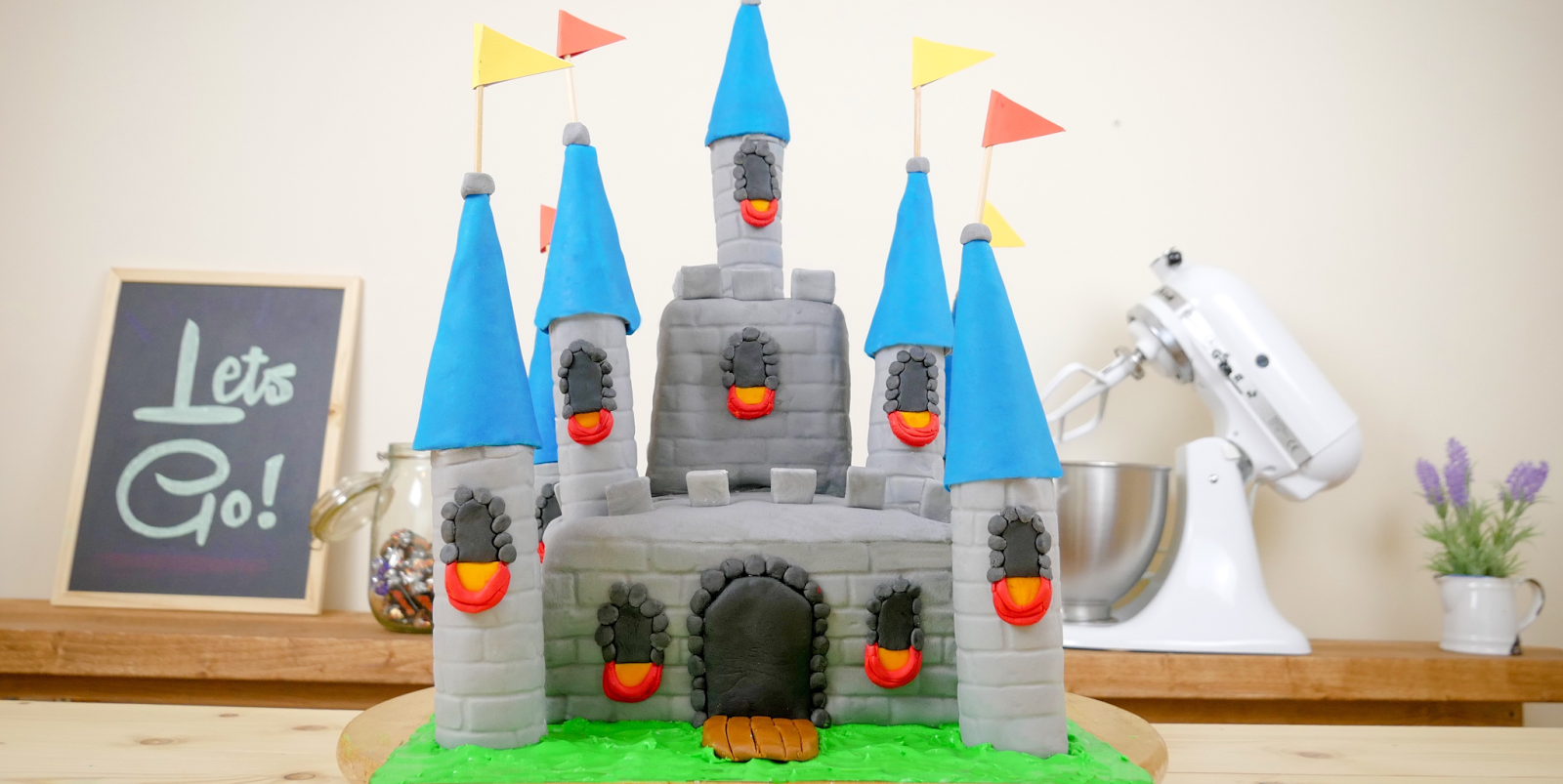HOW TO: MEDIEVAL CASTLE CAKE | Kevin Owen