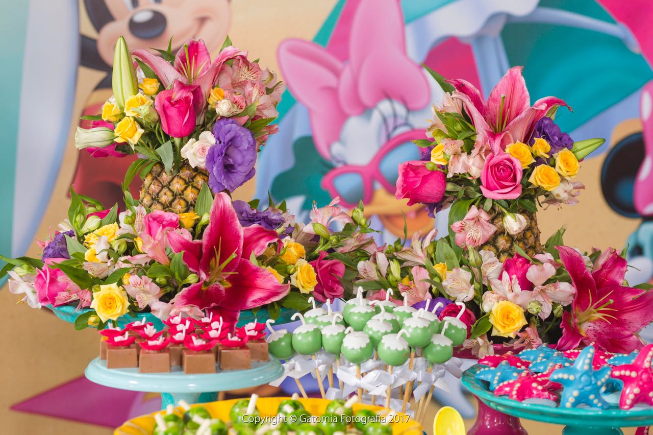 Como usar flores na decoração de festas infantis — Guia Tudo Festa ...