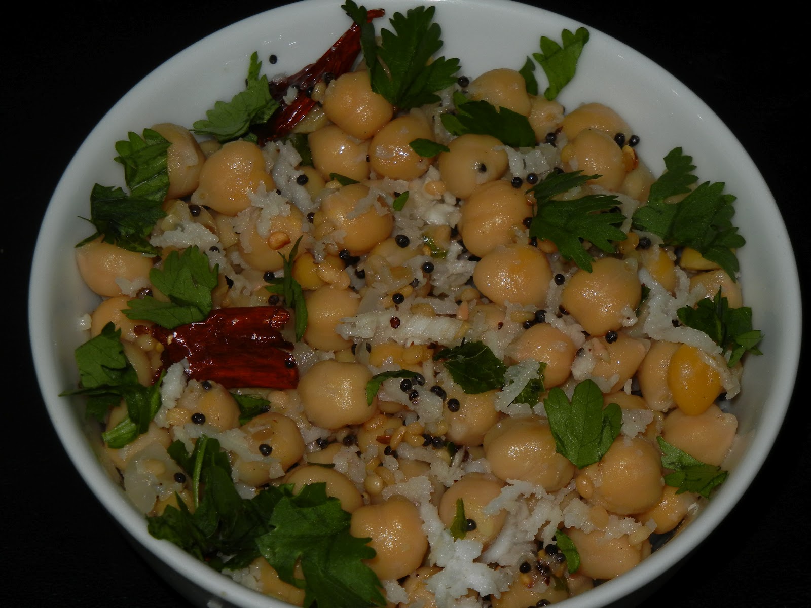 Yashodha's kitchen: WHITE CHANNA SUNDAL/ KONDAKADALAI SUNDAL