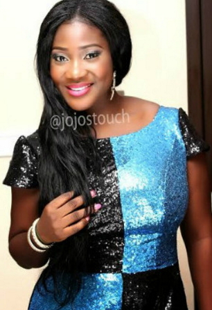 Nollywood Actress Mercy Johnson & Children Return To Nigeria From ...