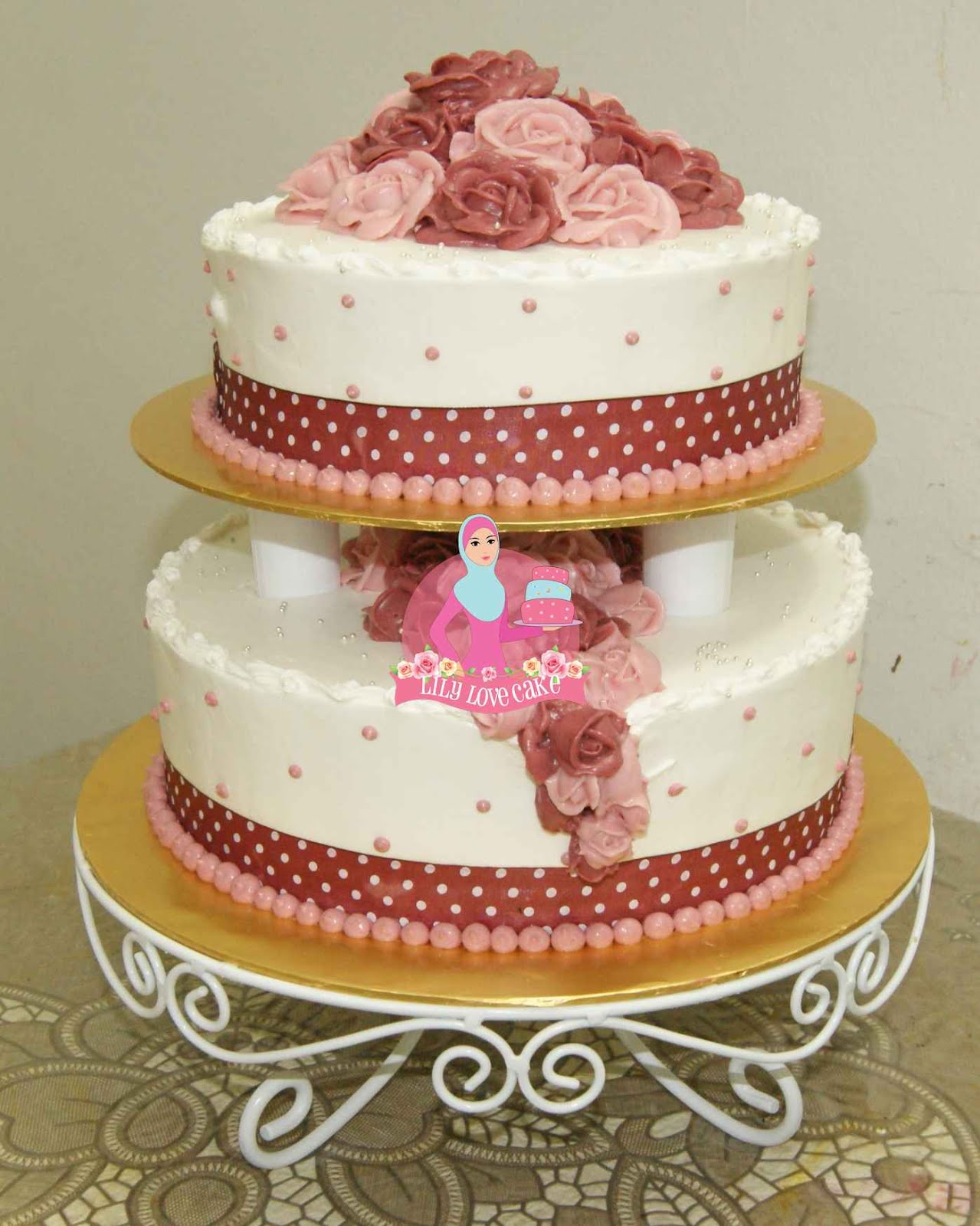 2tier Maroon Wedding Cake :~Lily Love Cake