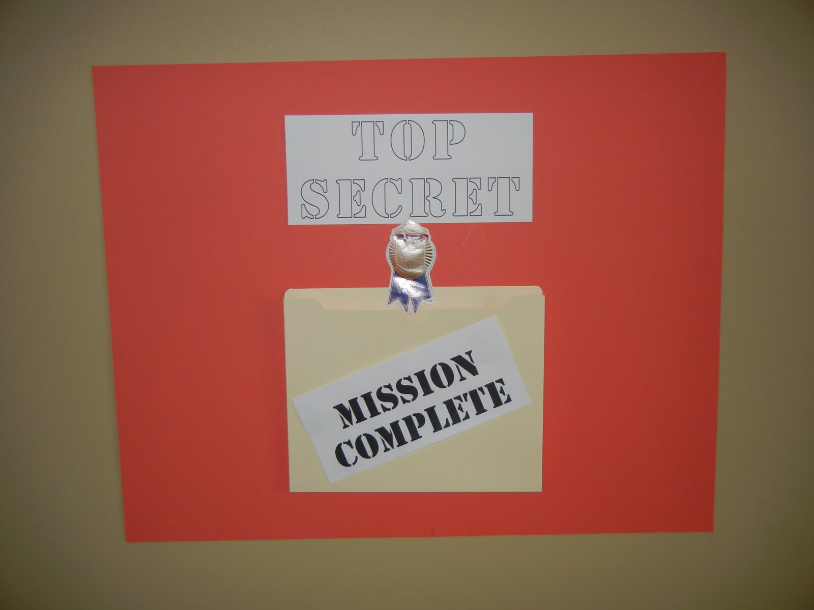 Grandma's Little Pearls: Decorating with a Top Secret Theme