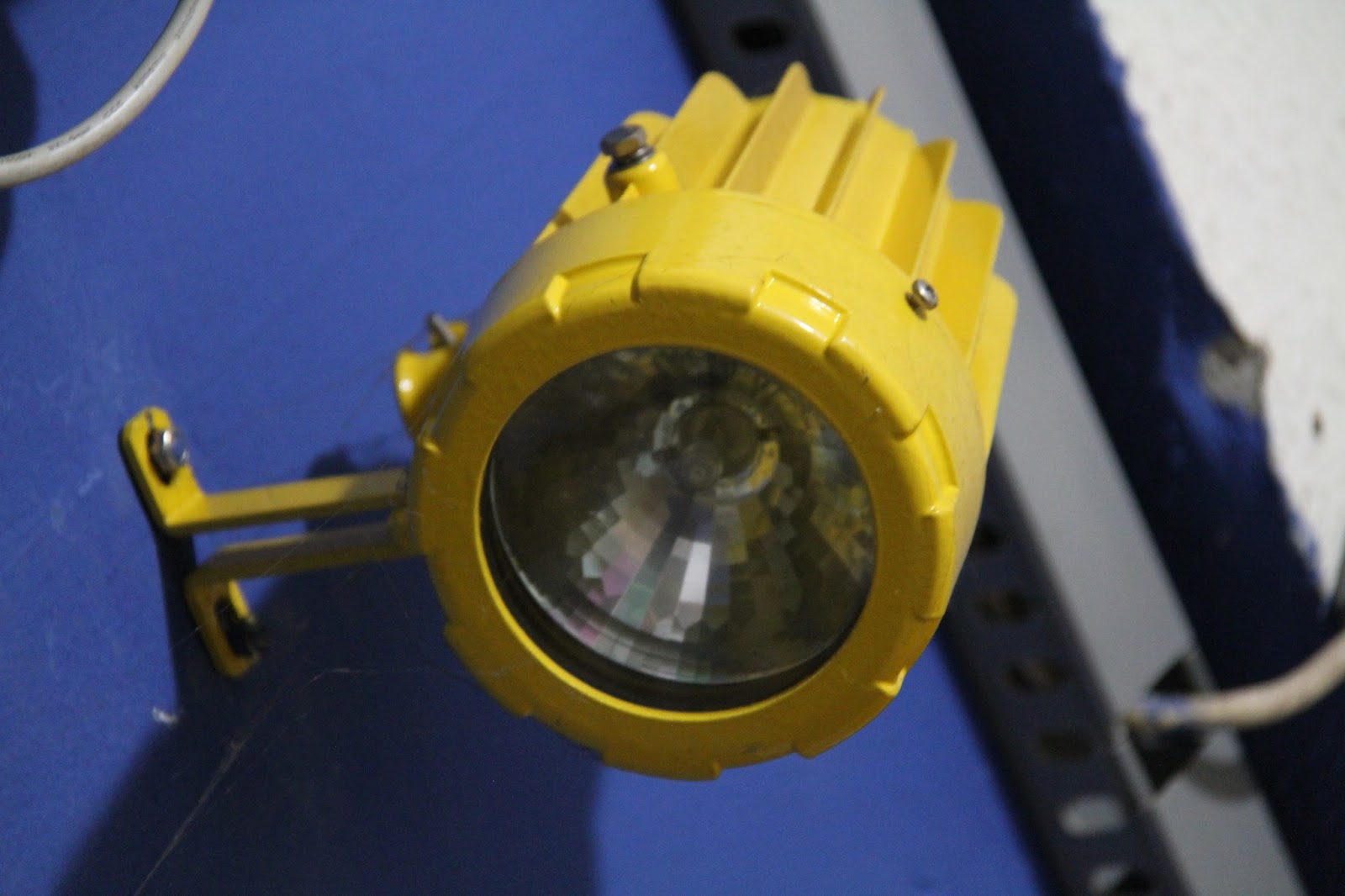 Jual Explosion Proof Indonesia: Jual Vessel Tank Light Explosion Proof ... Jual Explosion Proof Indonesia: Jual Vessel Tank Light Explosion Proof ...