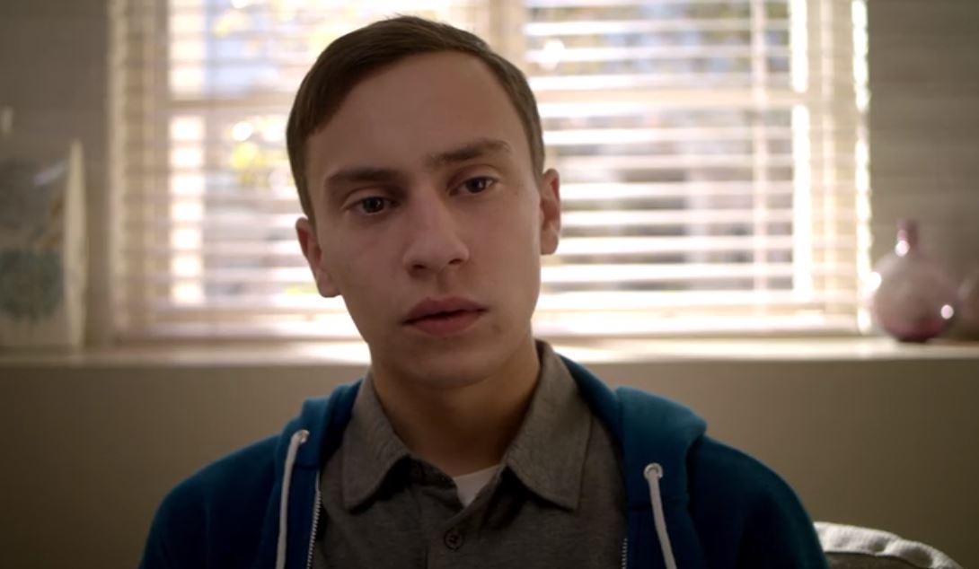 Atypical, Capítulo 2: "Una hembra humana"