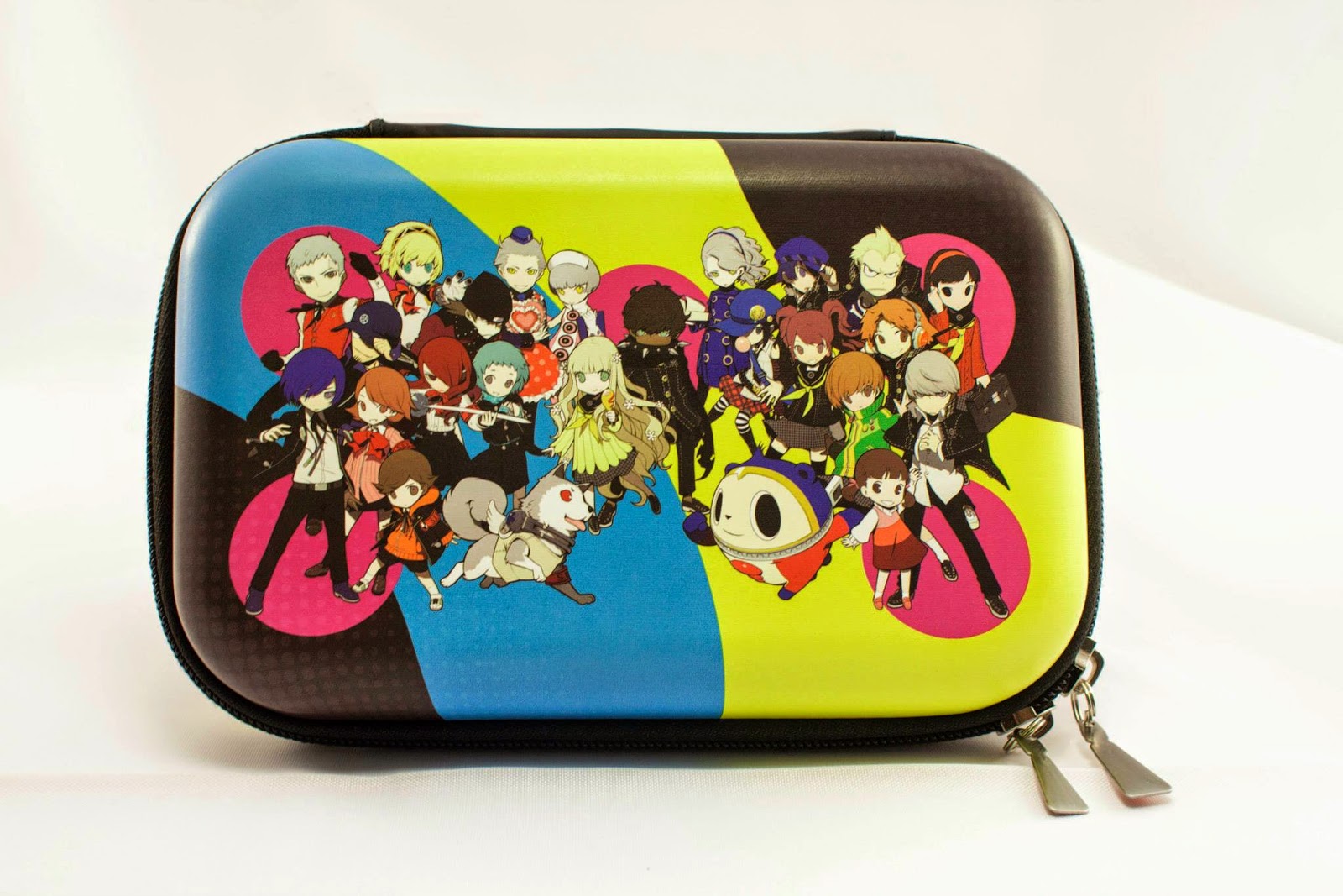 Confira novos vídeos e imagens da versão americana de Persona Q (3DS ...