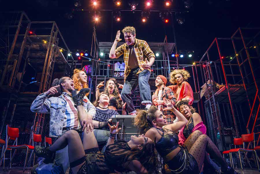 Reasons You Should Go And See RENT | Rewrite This Story