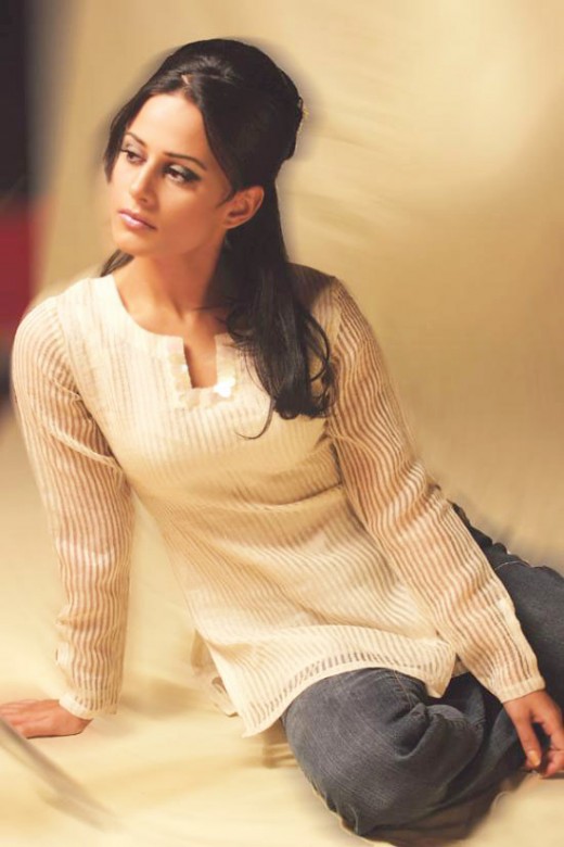 Mahreen Raheel Photos