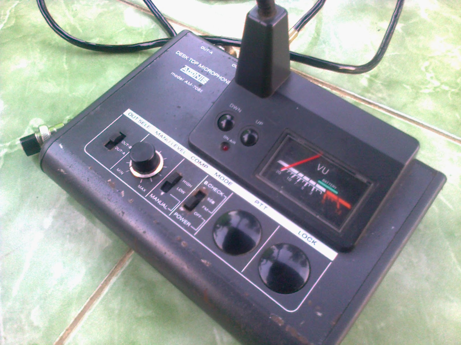 yc2njo.blogspot.com: Di Jual Desk Mic Adonis AM 708 E