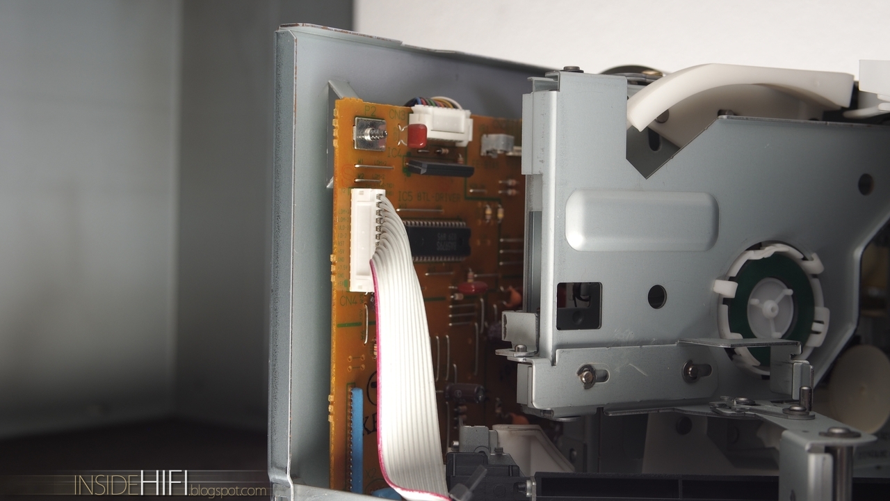 Inside Hi-Fi: Kenwood DPF-J9030