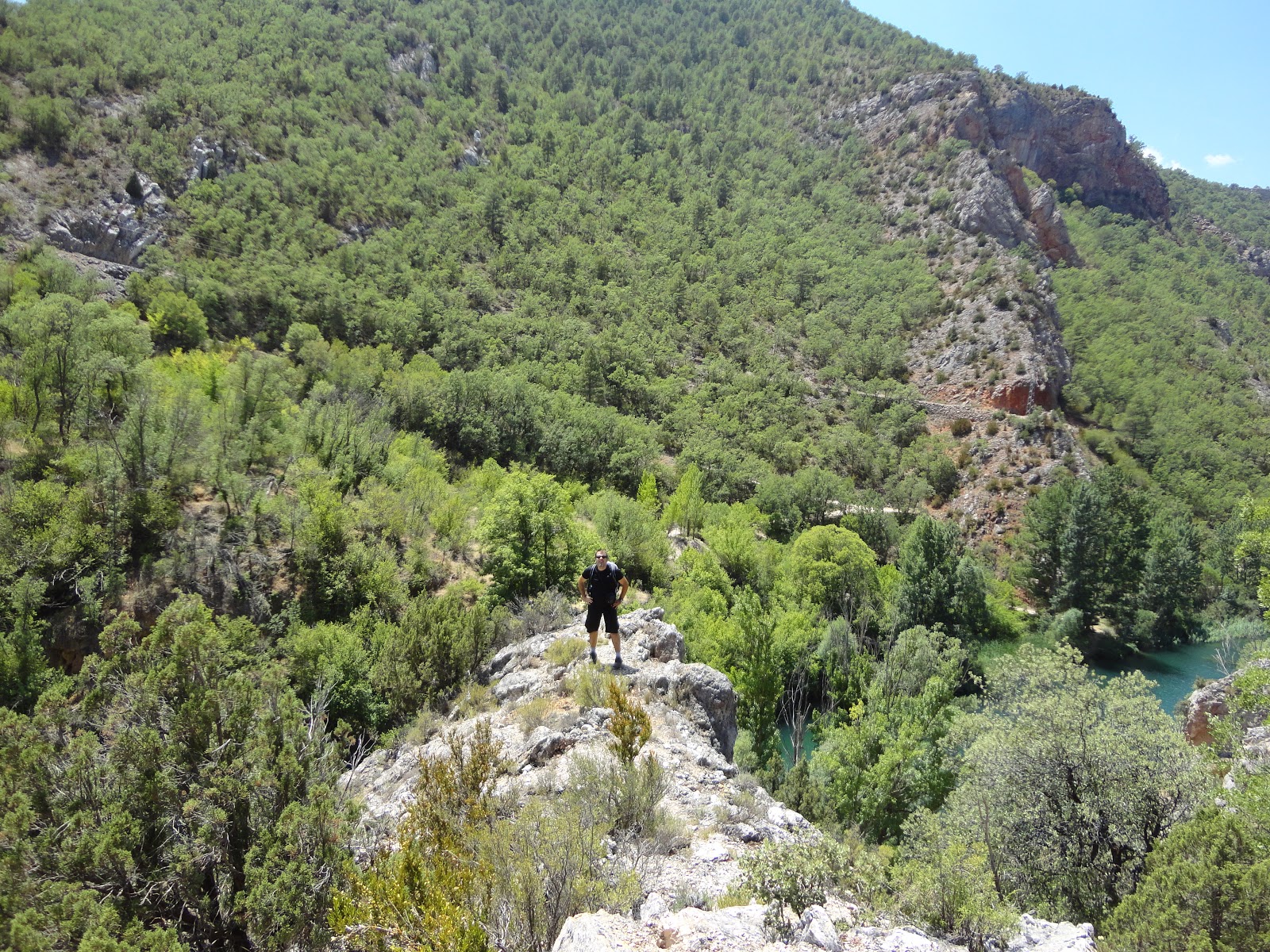 LA PRESA Y EL MANANTIAL DEL CAMPILLO (-AT-)